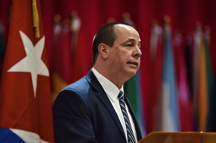 Despite the US blockade, Cuba continues defending health care, Cuban ...