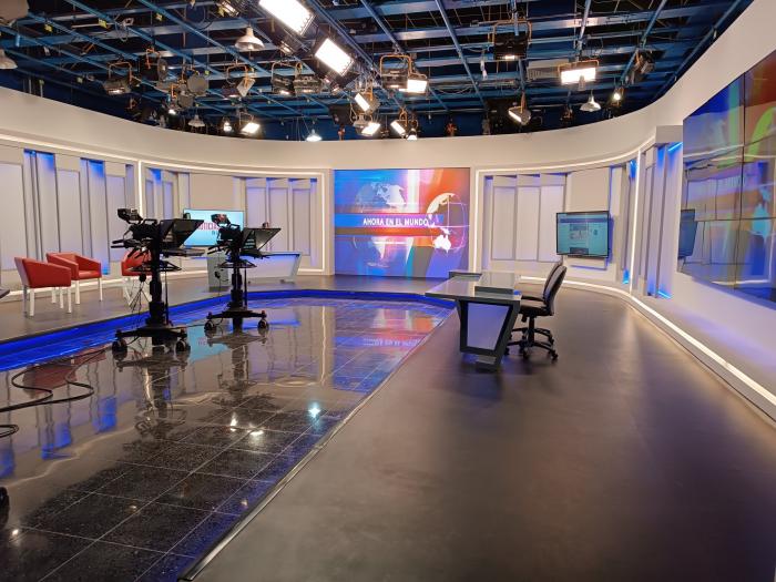 Estrenan nuevo set noticieros de la televisión cubana | Cuba Si