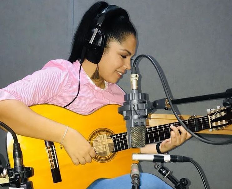 ENTREVISTA: Yarima Blanco, la bayamesa del tres | Cuba Si