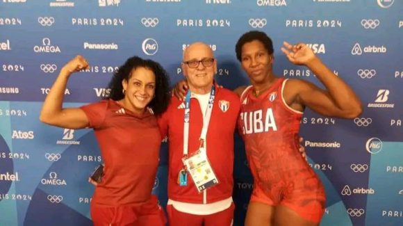 Díaz-Canel elogia a lucha femenina cubana en París | Cuba Si