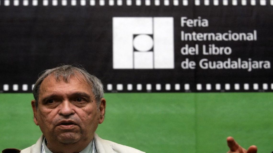 Venezuelan poet Rafael Cadenas wins 2022 Cervantes Prize | Cuba Si